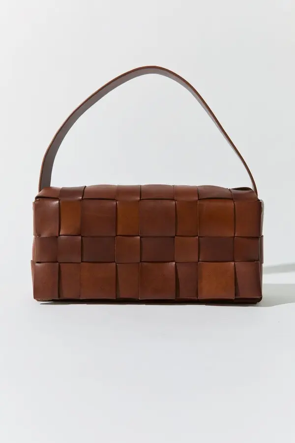 ST. AGNI Woven Envelope Slim Tote - Chestnut