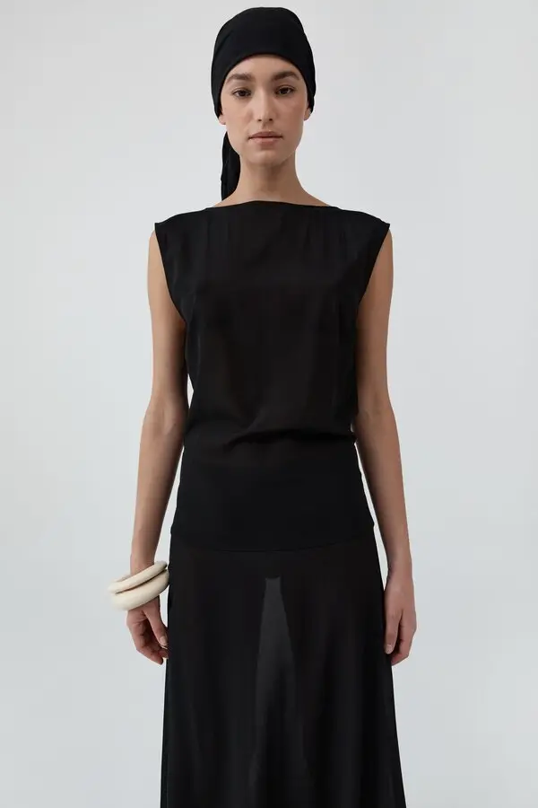 ST. AGNI Stretch Silk Scarf