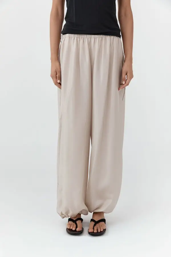 ST. AGNI Silk Adjustable Balloon Pants