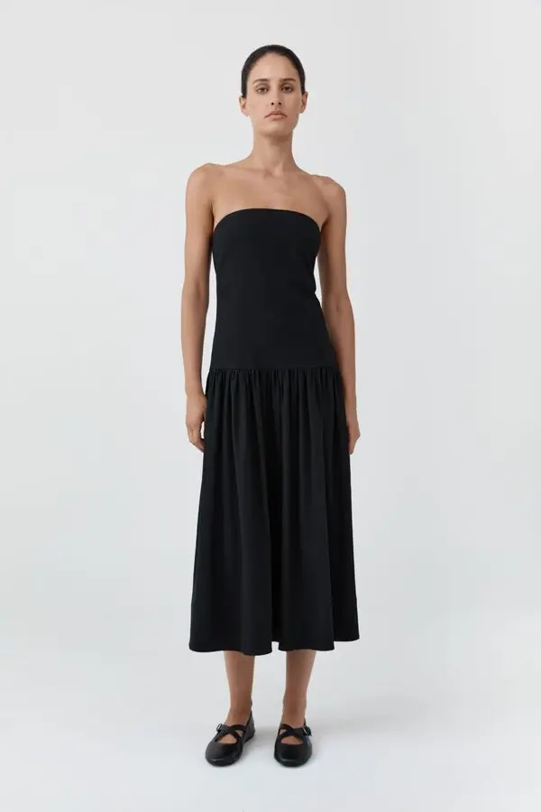 ST. AGNI Gathered Strapless Minimal Dress