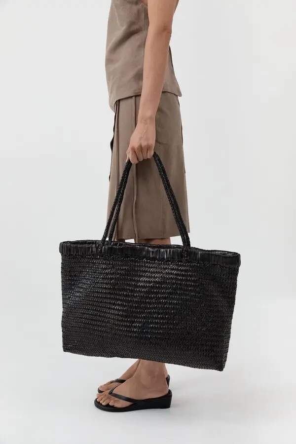 ST. AGNI Wide Bagu Woven Tote