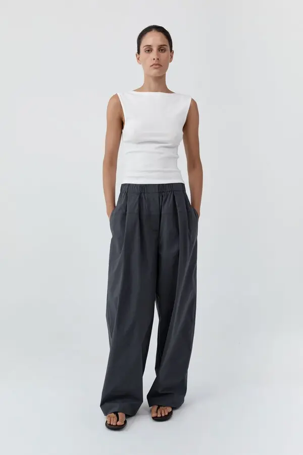 ST. AGNI Relaxed Pleat Pants - Iron Glaze