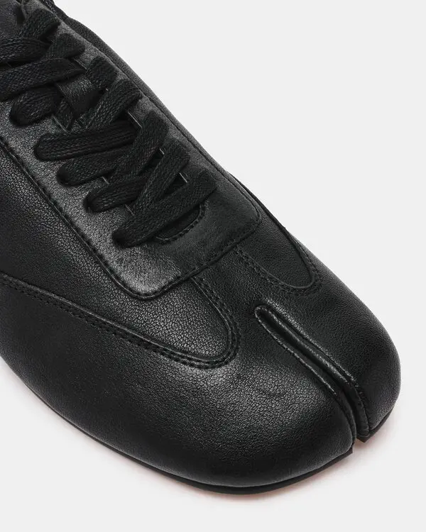 Steve Madden South Lace-up Sneakers