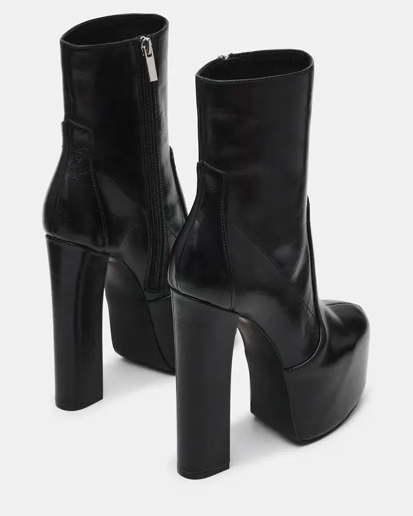 Steve Madden Senara Platform Booties