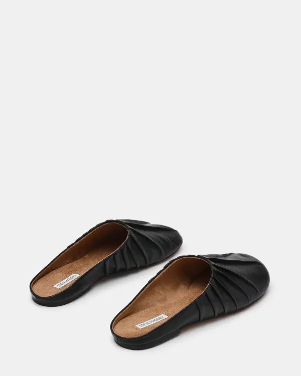 Steve Madden Loom Slip-on Flats