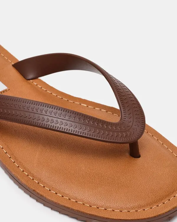Steve Madden Peylan Thong Sandals