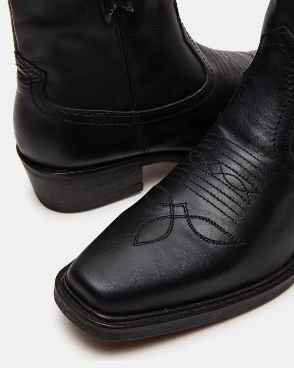 Steve Madden Sanderson Ankle Boots