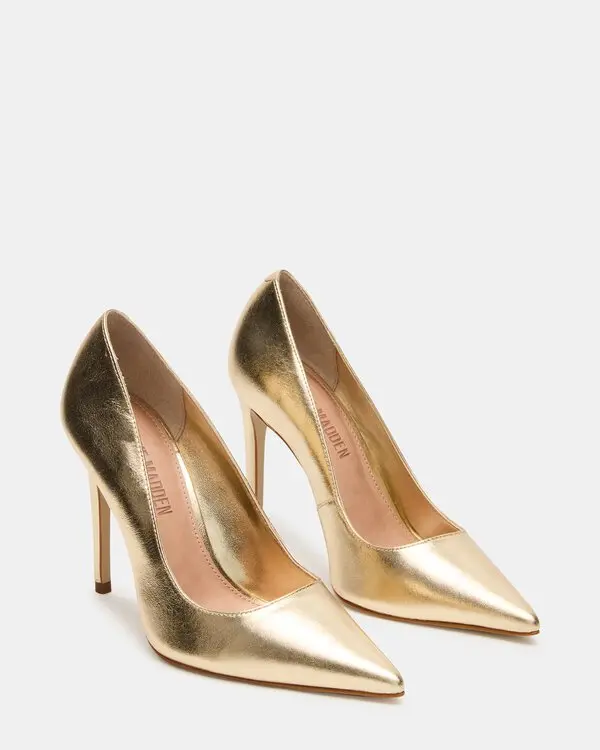 Steve Madden Noir Pointed Toe Heels
