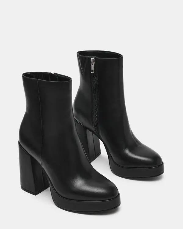 Steve Madden Tyra Block Heel Booties