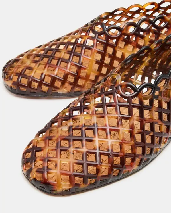 Steve Madden Grove Square Toe Flats