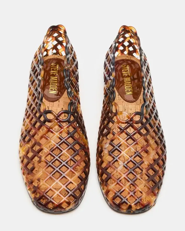 Steve Madden Grove Square Toe Flats