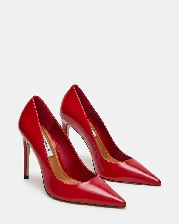 Steve Madden Noir Pointed Toe Heels