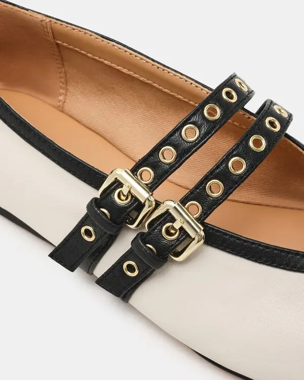 Steve Madden Lydia Cap Gold Detail Flats