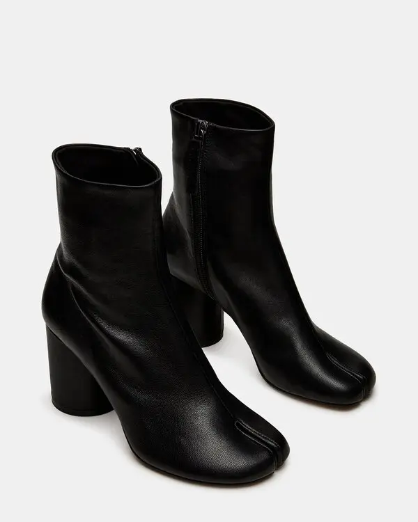 Steve Madden Caro Block Heel Booties