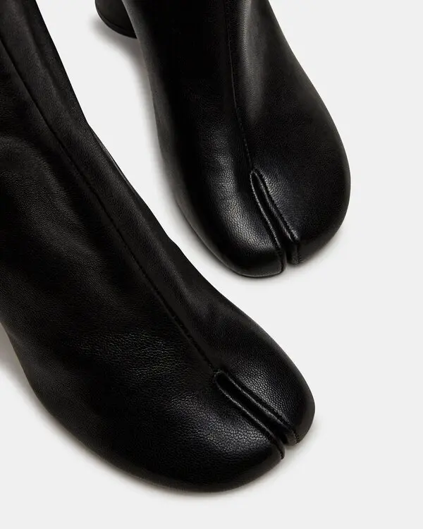 Steve Madden Caro Block Heel Booties