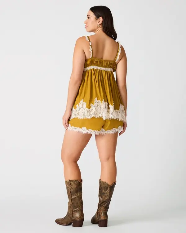 Steve Madden Mazie Sleeveless Flowy Top