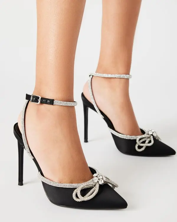 Steve Madden Viable Pointed Toe Heels