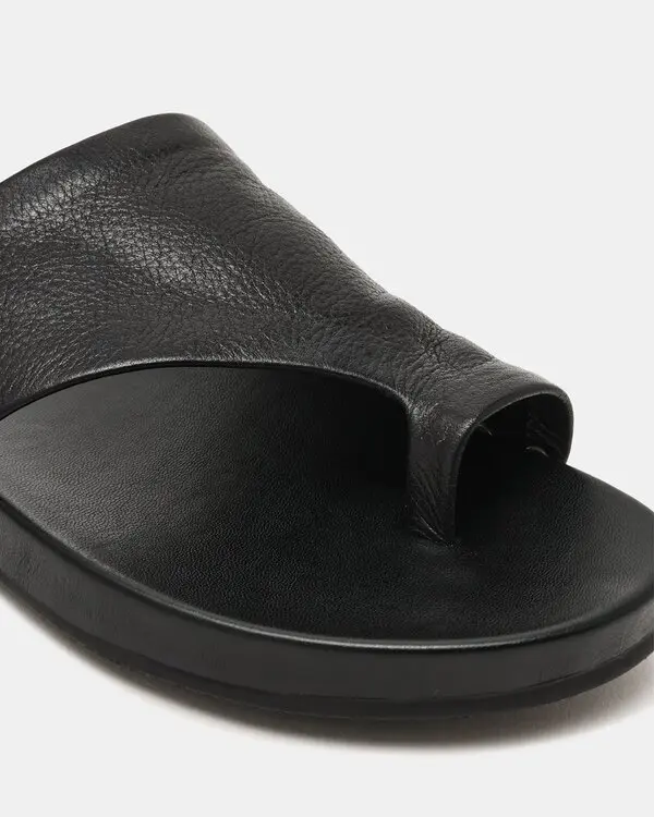 Steve Madden Kessey Thong Sandals