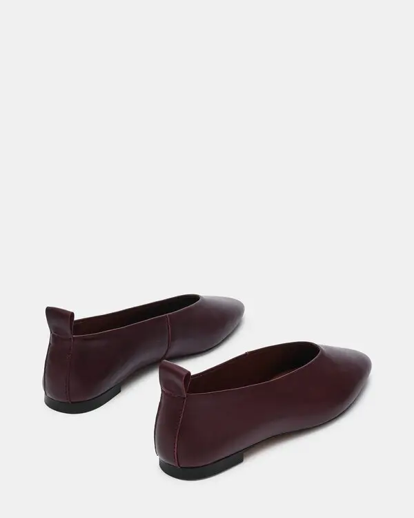 Steve Madden Swanky Pointed Toe Flats