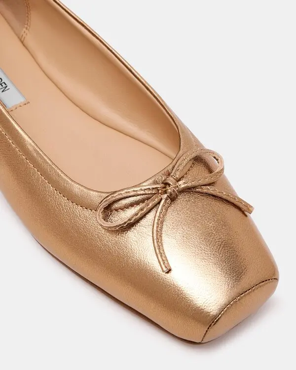 Steve Madden Eleve Square Toe Flats