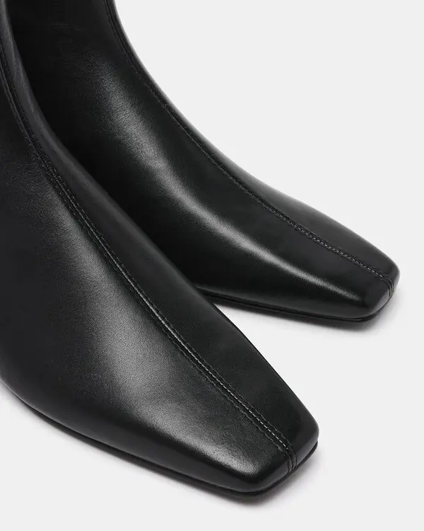 Steve Madden Zami Ankle Booties