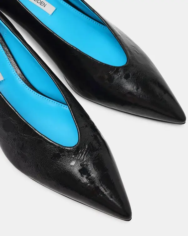 Steve Madden Jaffa Pointed Toe Kitten Heel