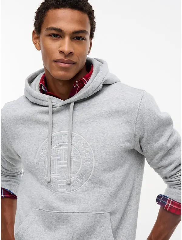 Tommy Hilfiger Embroidered Circle Logo Hoodie