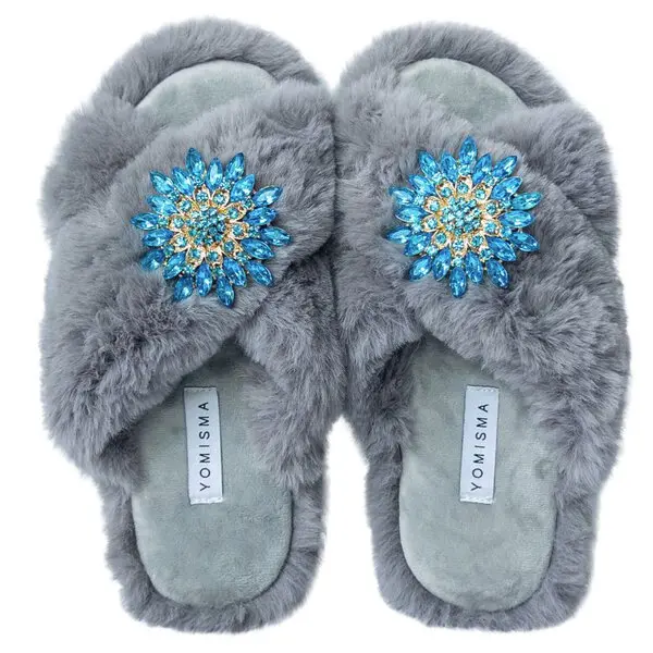 YOMISMA Faux Fur Slippers With Removable Crystal Brooches - Grey