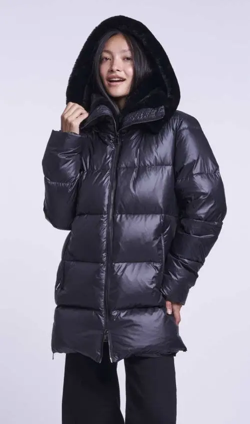 BLUE DUCK Down Jacket With Shearling Collar - Black
