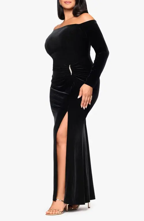 XSCAPE EVENINGS Gown
