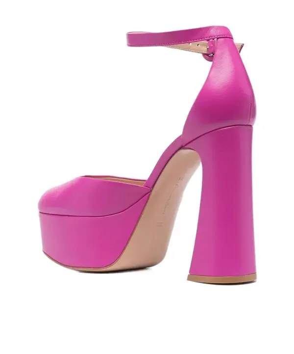 GIANVITO ROSSI Holly D'orsay Platform Pumps
