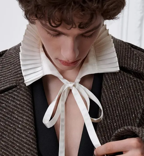 Dior Pleated Collar