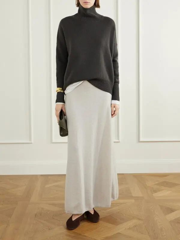 LISA YANG Heidi Cashmere Turtleneck Sweater