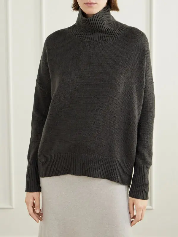LISA YANG Heidi Cashmere Turtleneck Sweater