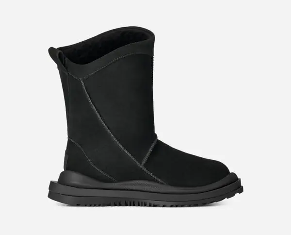 UGG Classic Distort Sheepskin Boots - Black