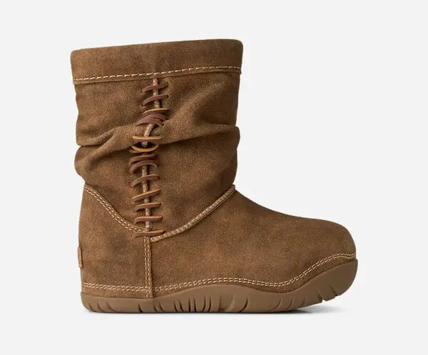 UGG Bucked Boot Sheepskin Classic Boots