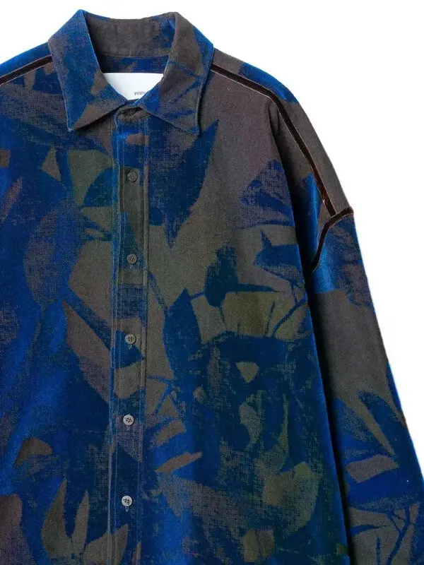 YOSHIOKUBO Laurel-print Flock-processed Shirt