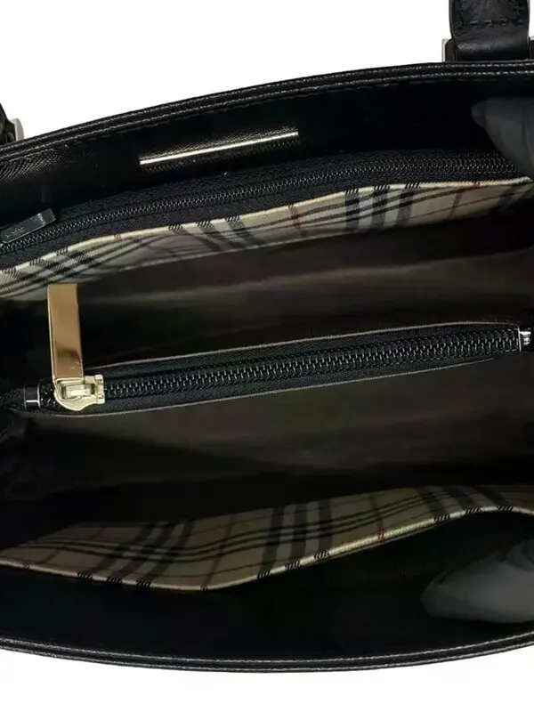 Burberry 1990-2010 Leather Handbag
