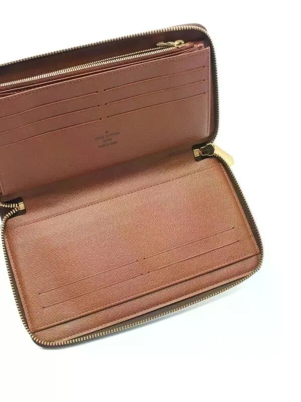 LOUIS VUITTON 2020 Zippy Organizer Monogram Wallet - Brown