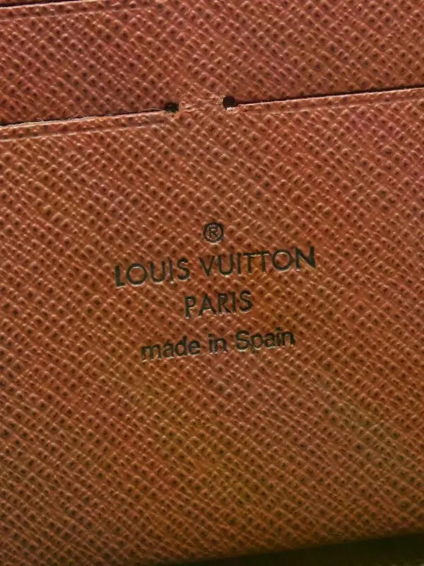LOUIS VUITTON 2020 Zippy Organizer Monogram Wallet - Brown