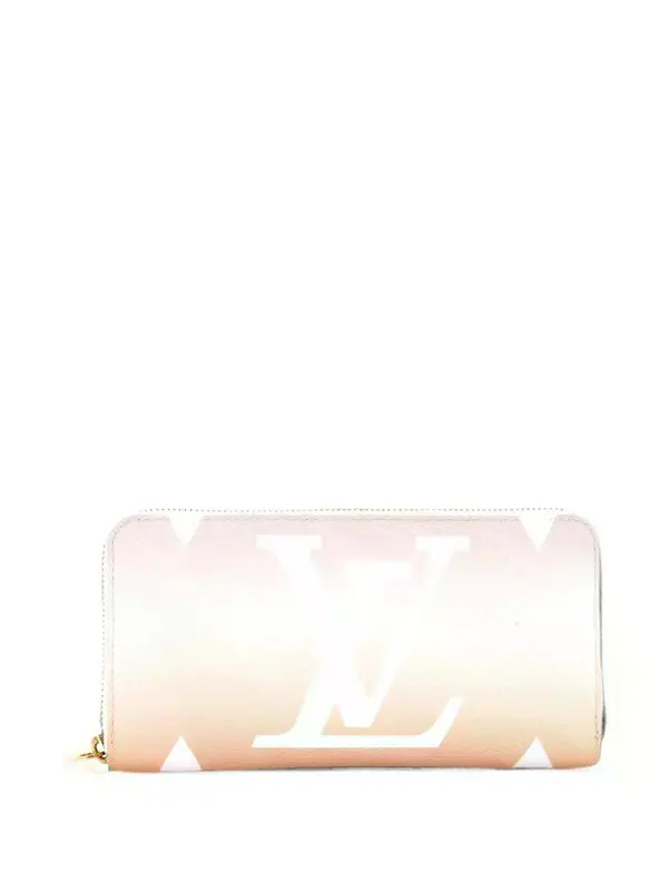 LOUIS VUITTON Zippy Wallet The Pool Monogram Giant Small Wallets - Pink