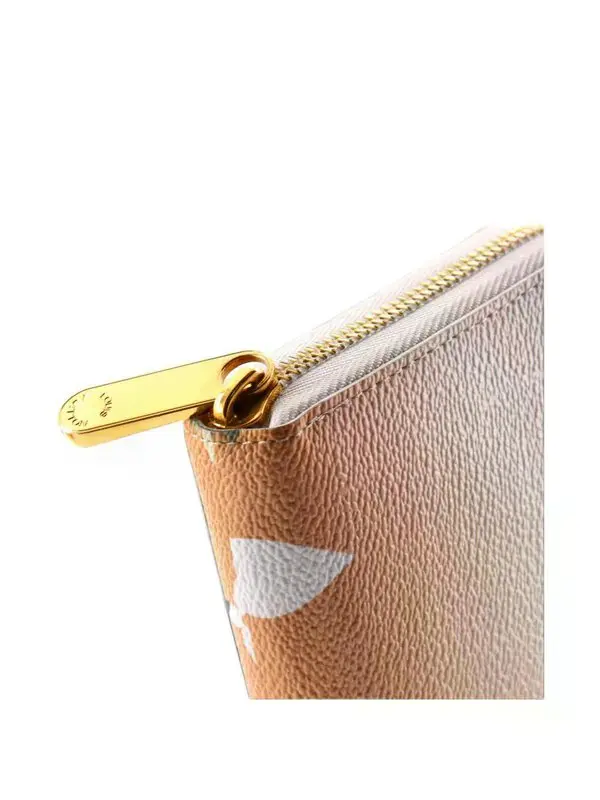 LOUIS VUITTON Zippy Wallet The Pool Monogram Giant Small Wallets - Pink