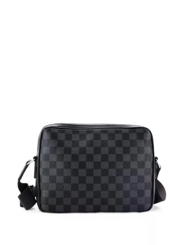 LOUIS VUITTON Messenger Bag - Black