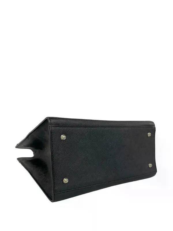 Burberry 1990-2015 Calf Leather Handbag