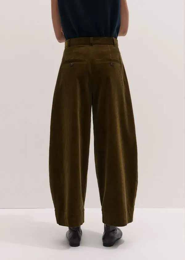 ME+EM Pleated Barrel Trousers