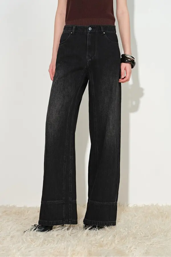 Fabrique Glaire Curved Yoke Wide Leg Jeans In Cotton Denim