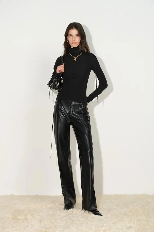 Fabrique Sibyl Wool Blend Turtleneck Top