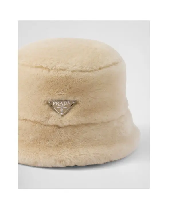 Prada Shearling Logo Plaque Bucket Hat - Nude