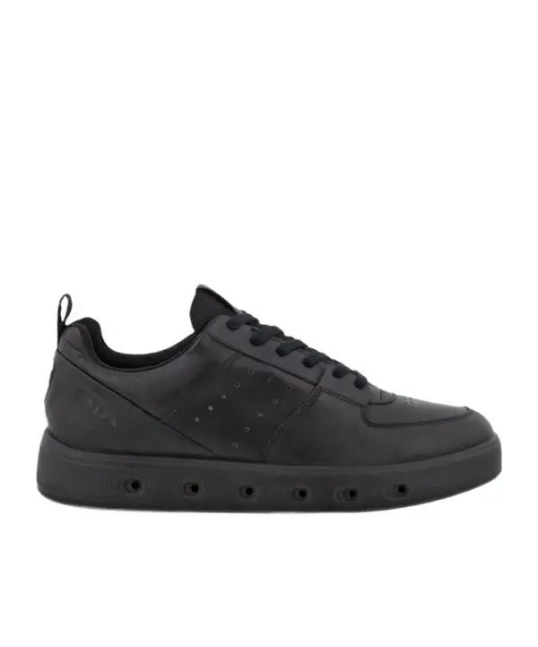 Ecco Laced Sneakers