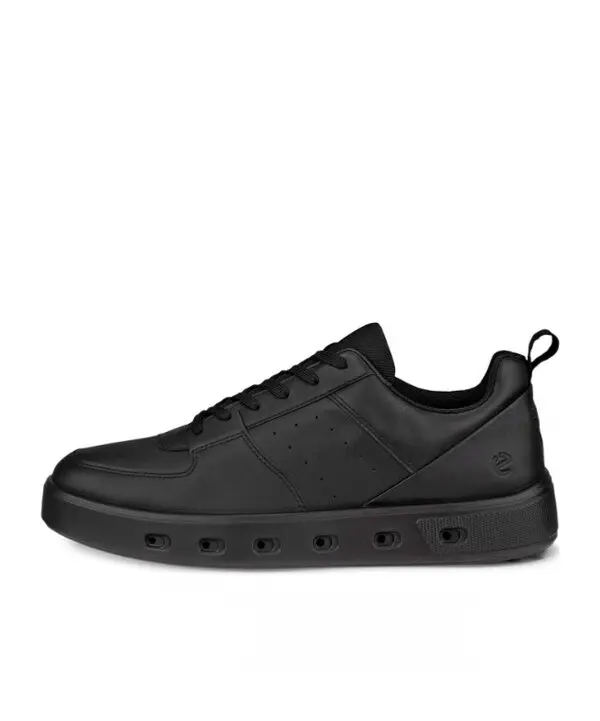 Ecco Laced Sneakers